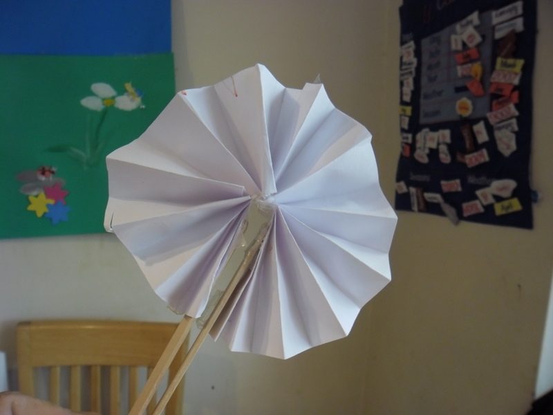 How to make a simple fan - really seasy instructions and all you need